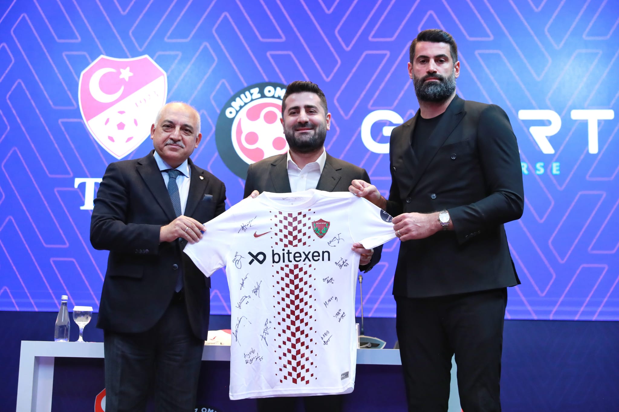 TFF ve GoArt Metaverse, Deprem Bölgesi İçin "Omuz Omuza" Verdi - Duyuru ...